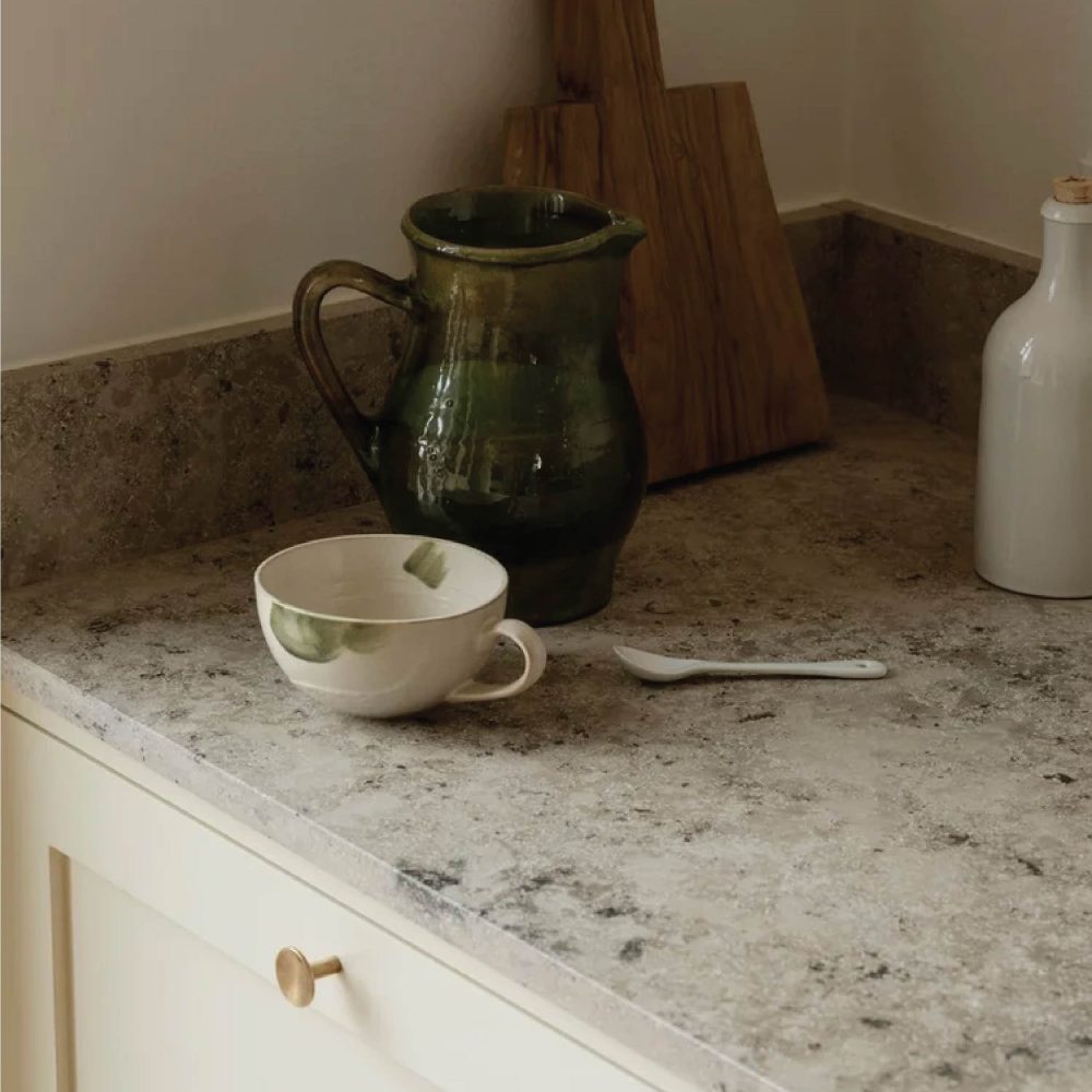 Cream Shaker style kitchen - Bafhome